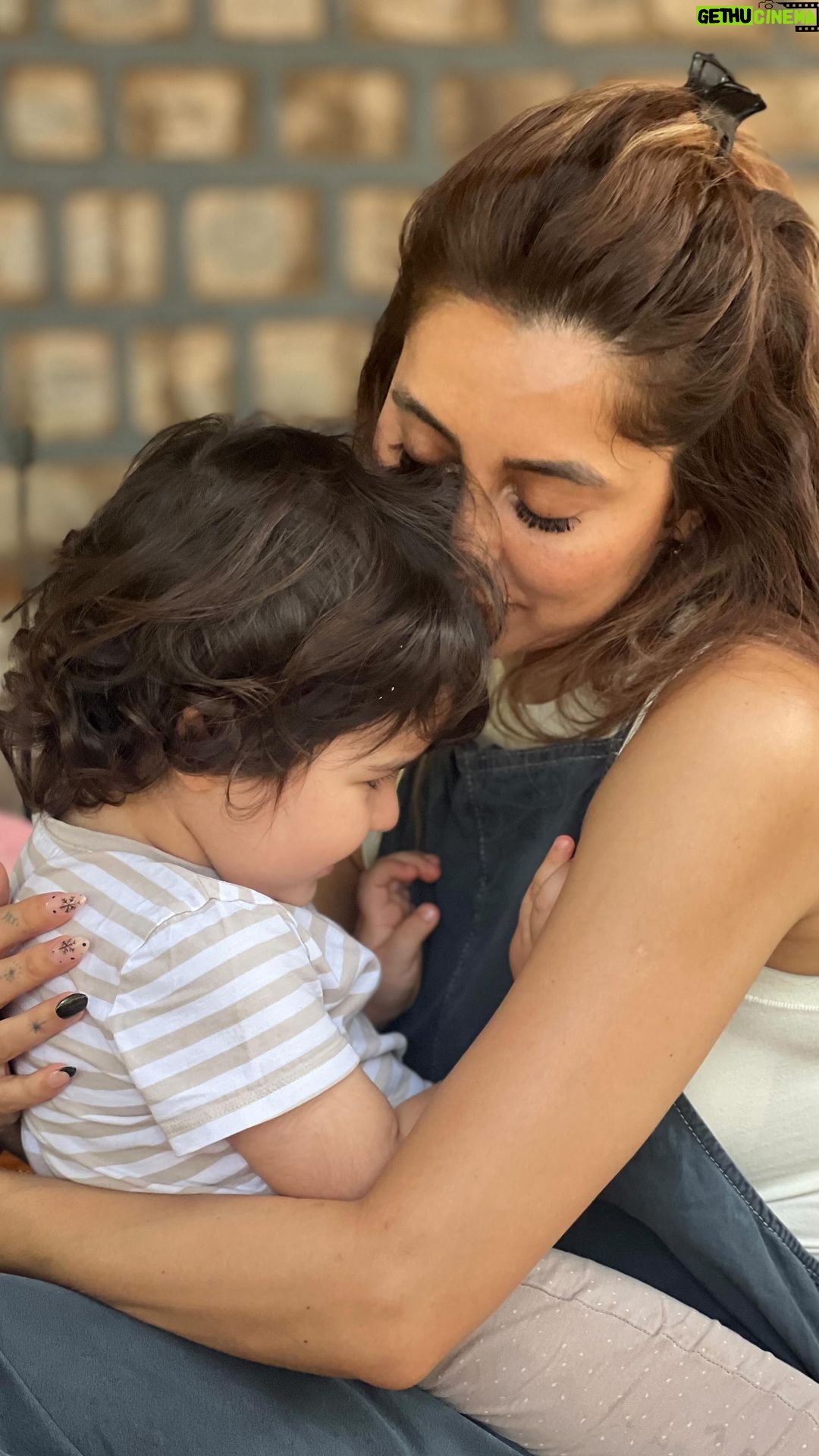 Actress Anusha Dandekar HD Instagram Photos and Wallpapers January 2024 ...