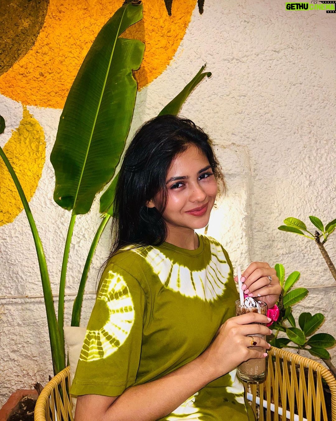 Actress Anushka Merchande HD Instagram Photos and Wallpapers September ...