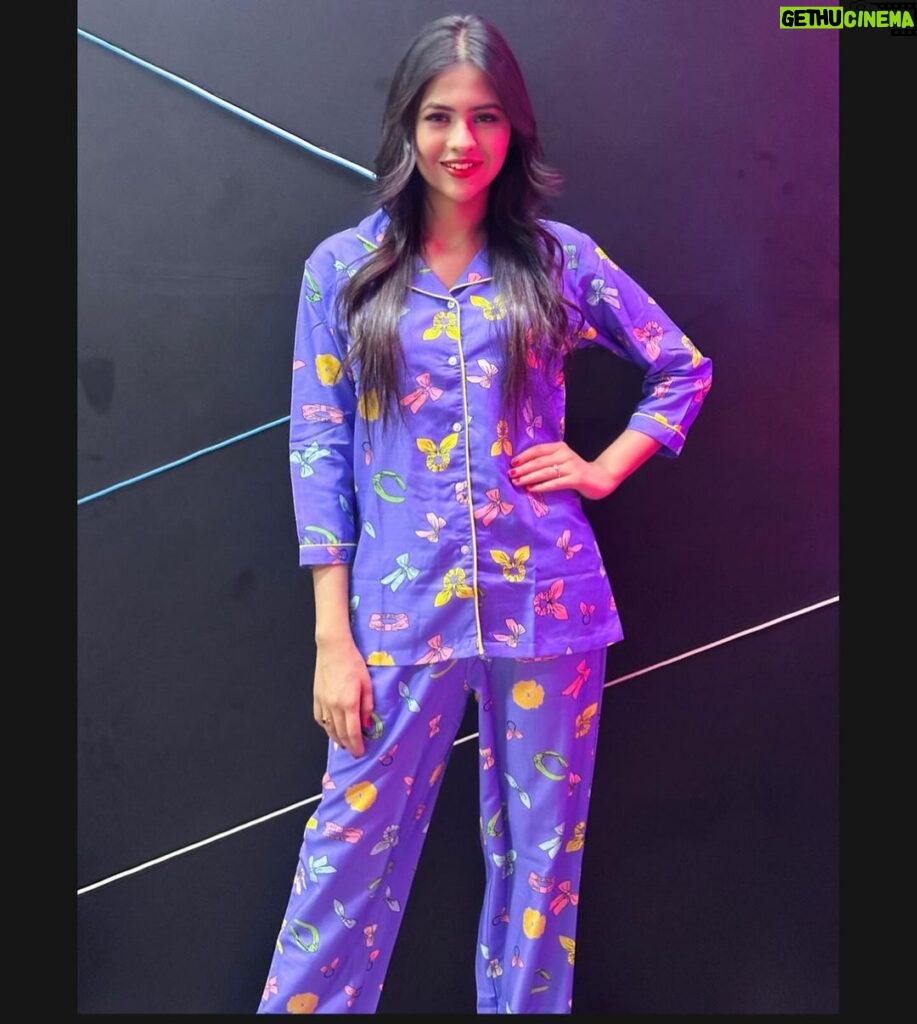 Actress Anushka Merchande HD Instagram Photos and Wallpapers December ...