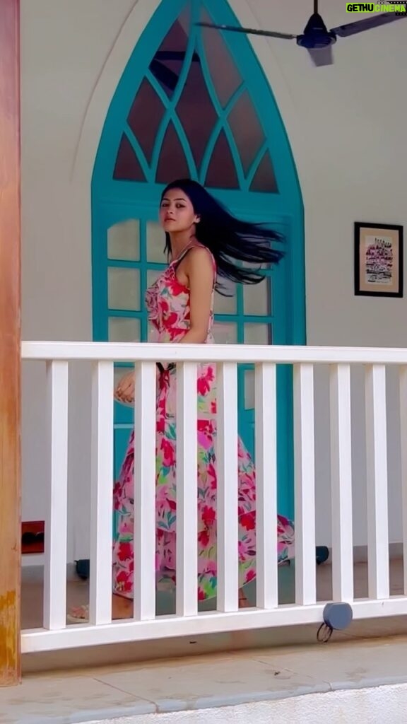 Actress Anushka Merchande HD Instagram Photos and Wallpapers September ...