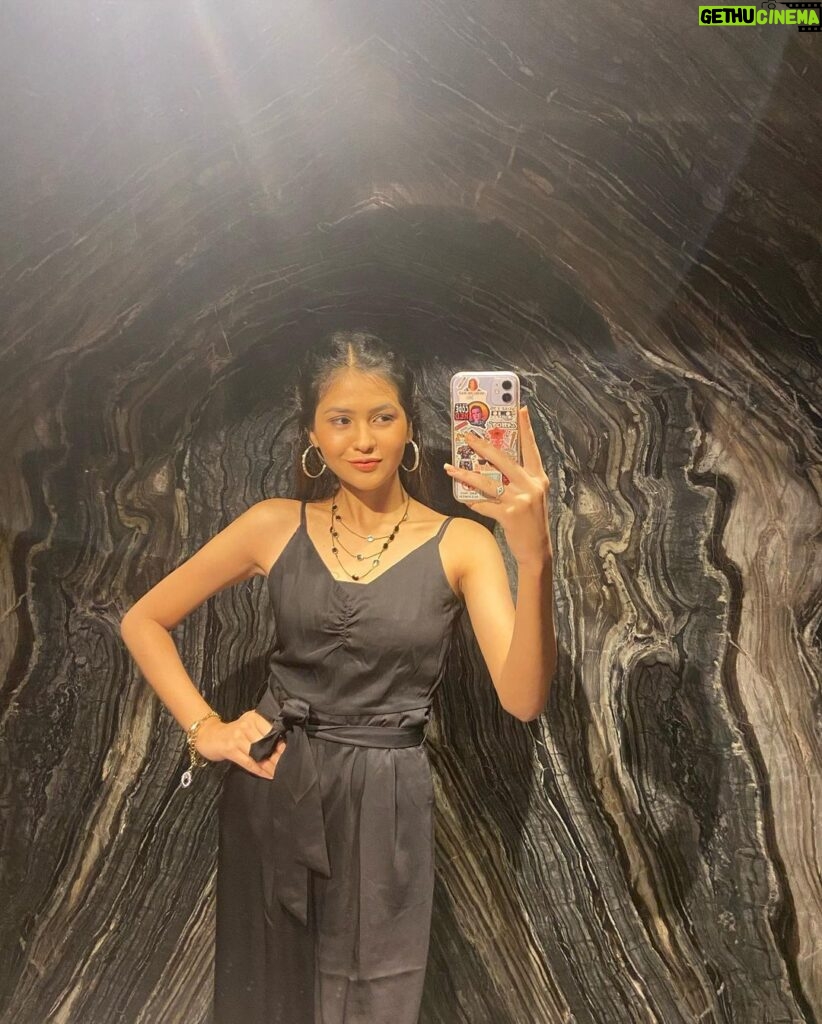 Actress Anushka Merchande HD Instagram Photos and Wallpapers March 2023 ...