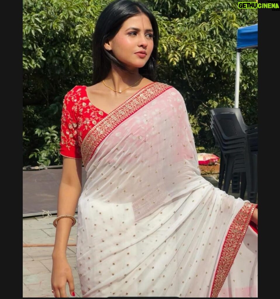 Actress Anushka Merchande HD Instagram Photos and Wallpapers October ...