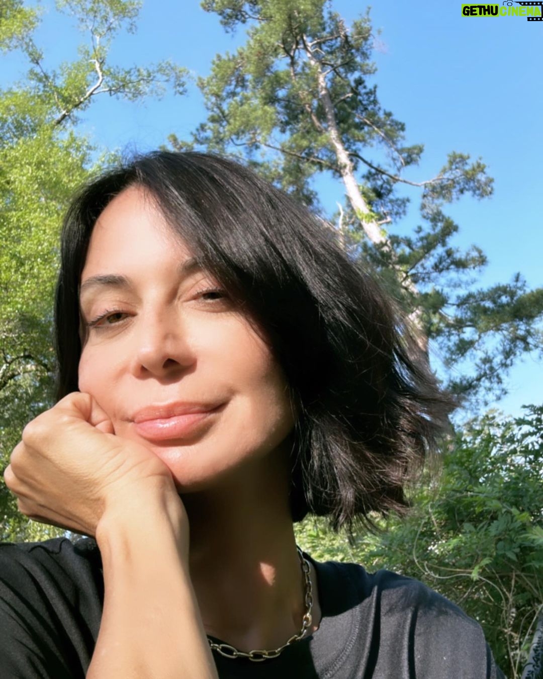 Catherine Bell Instagram – Enjoying some quiet time 💚 | Gethu Cinema