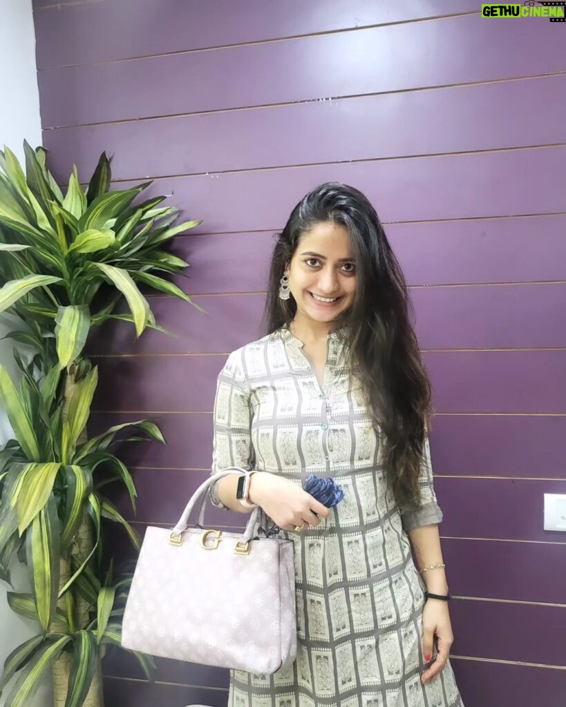 Actress Elina Samantray HD Instagram Photos and Wallpapers December ...