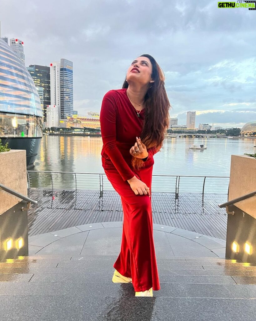 Actress Farina Azad HD Instagram Photos and Wallpapers December 2023 ...