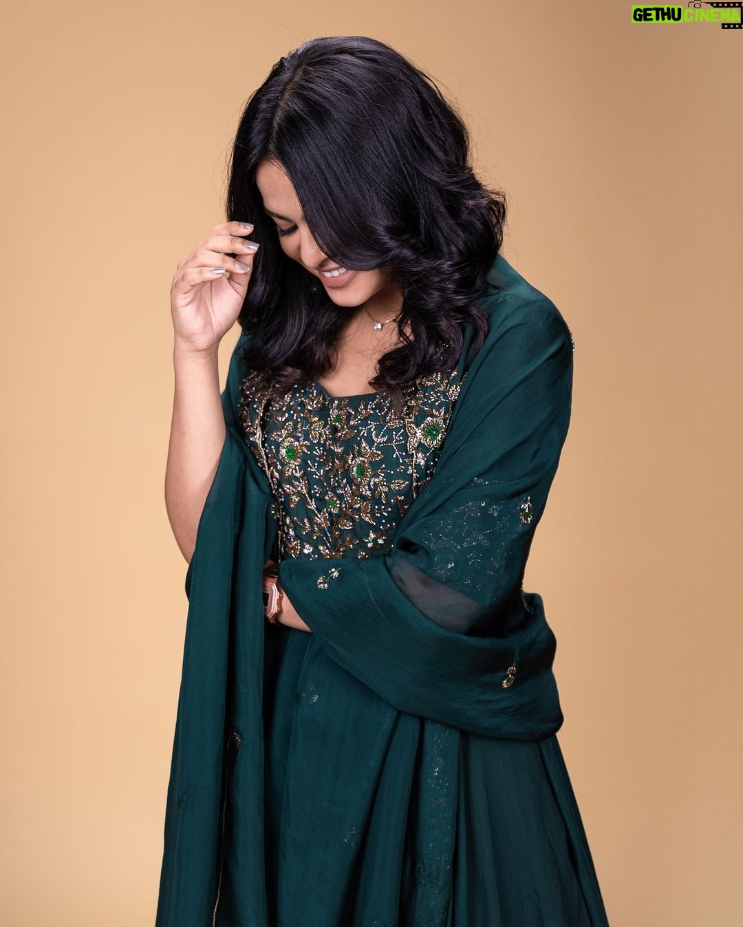 Gopika Ramesh Instagram – 🤍 . Outfit : @veenavijiclothing 📸: @_shutter ...