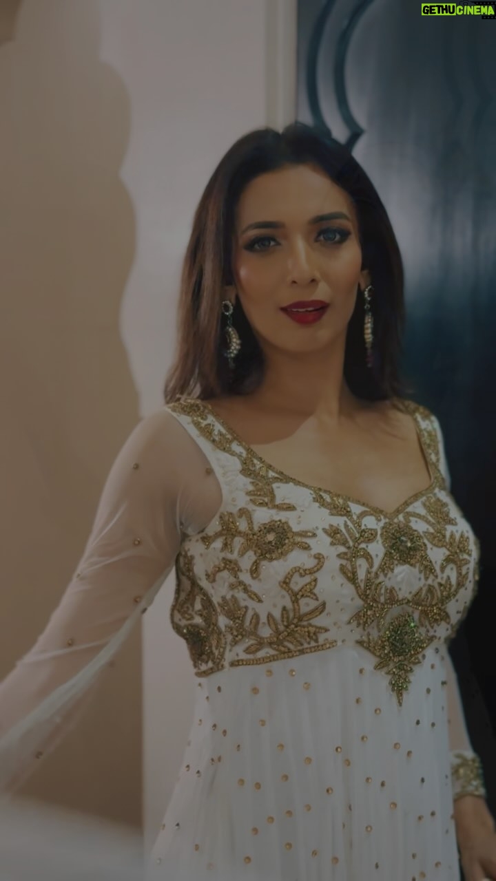 Actress Heena Panchal HD Instagram Photos and Wallpapers December 2023 ...