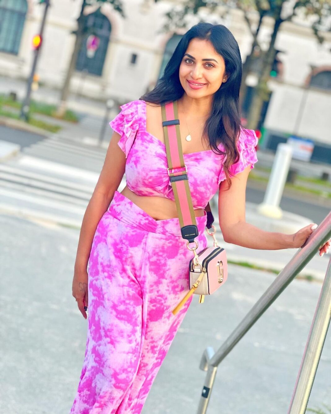 Actress Janani Ashok Kumar HD Photos and Wallpapers December 2023 ...