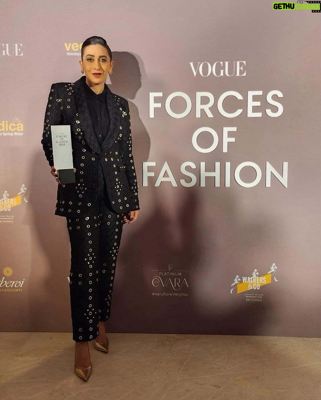 Actress Karisma Kapoor HD Instagram Photos and Wallpapers December 2023 ...