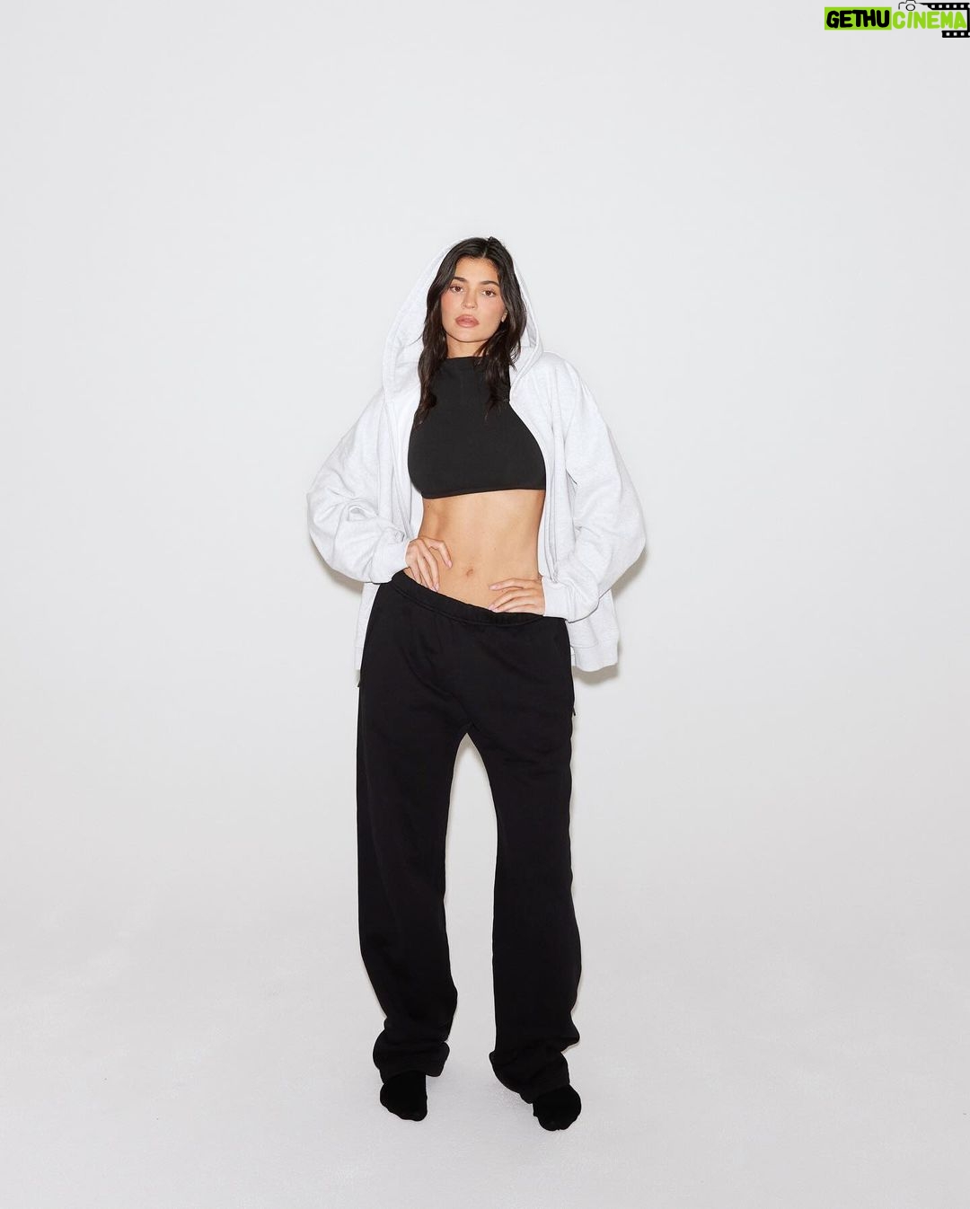 Kylie Jenner Instagram – KHY DROP 003!!!! available NOW on khy.com ♥️♥️ ...