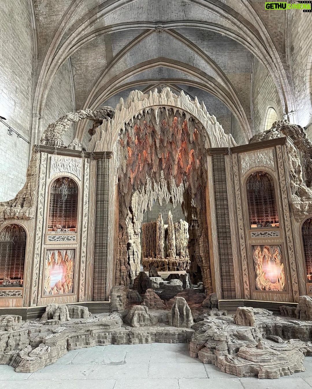 Actress Lily Collins HD Instagram Photos and Wallpapers December 2023 ...