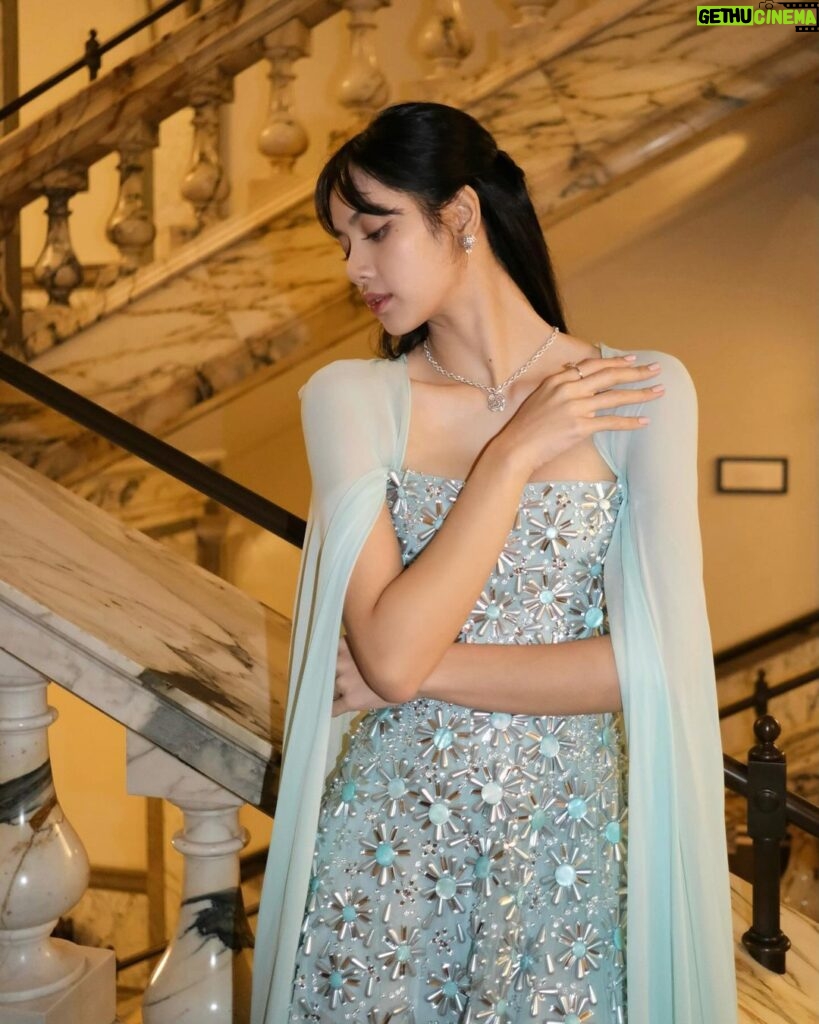 Actress Lisa HD Instagram Photos and Wallpapers December 2023 | Gethu ...