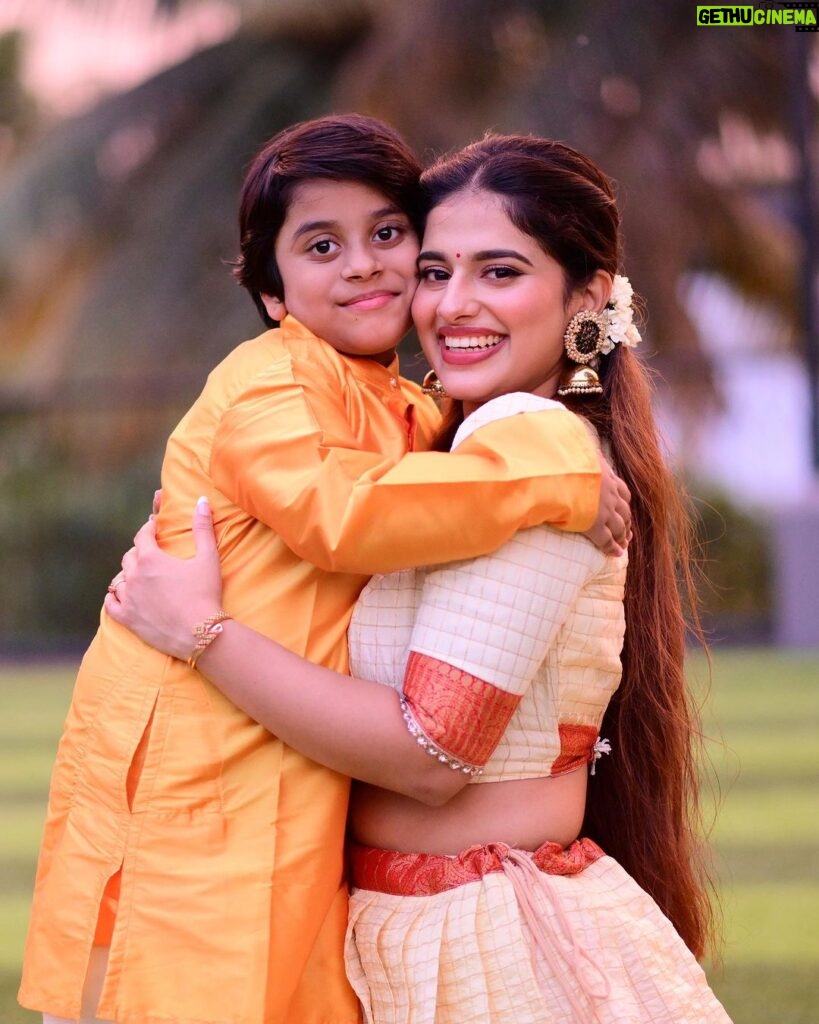 Actress Maninath Chakravarthy HD Instagram Photos and Wallpapers ...