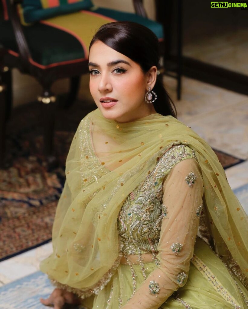 Actress Mansha Pasha HD Instagram Photos and Wallpapers March 2023 | Gethu Cinema