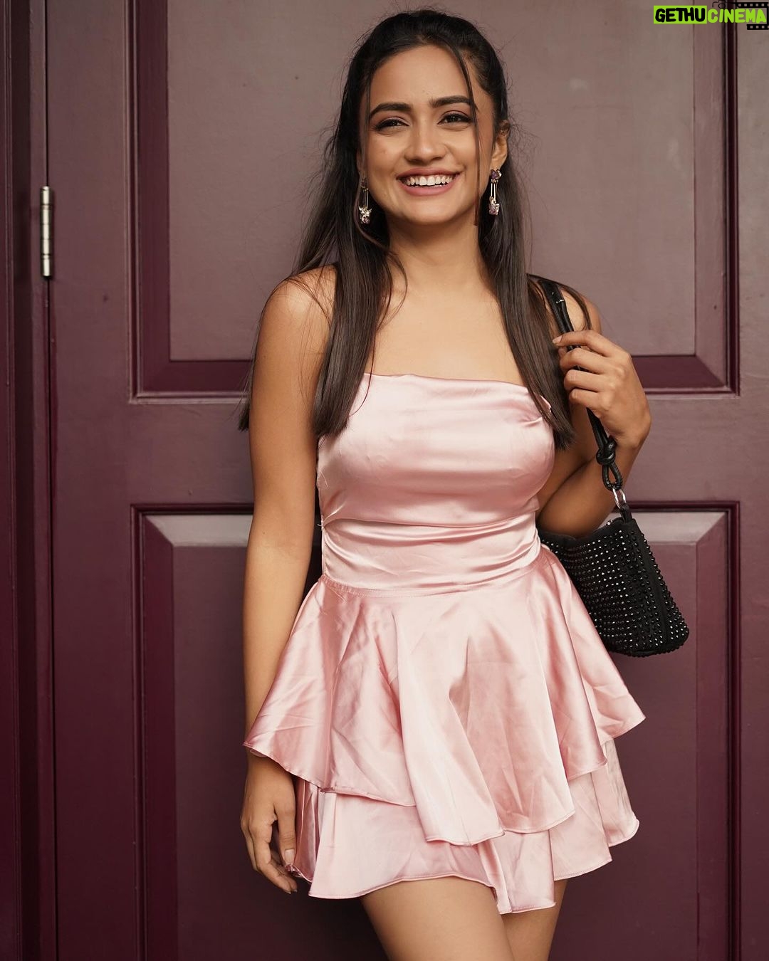 Actor Nisha Guragain HD Instagram Photos and Wallpapers January 2024 ...