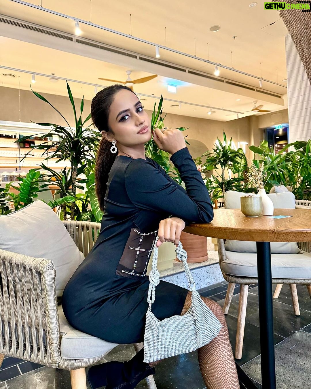 Actor Nisha Guragain HD Instagram Photos and Wallpapers December 2023 ...
