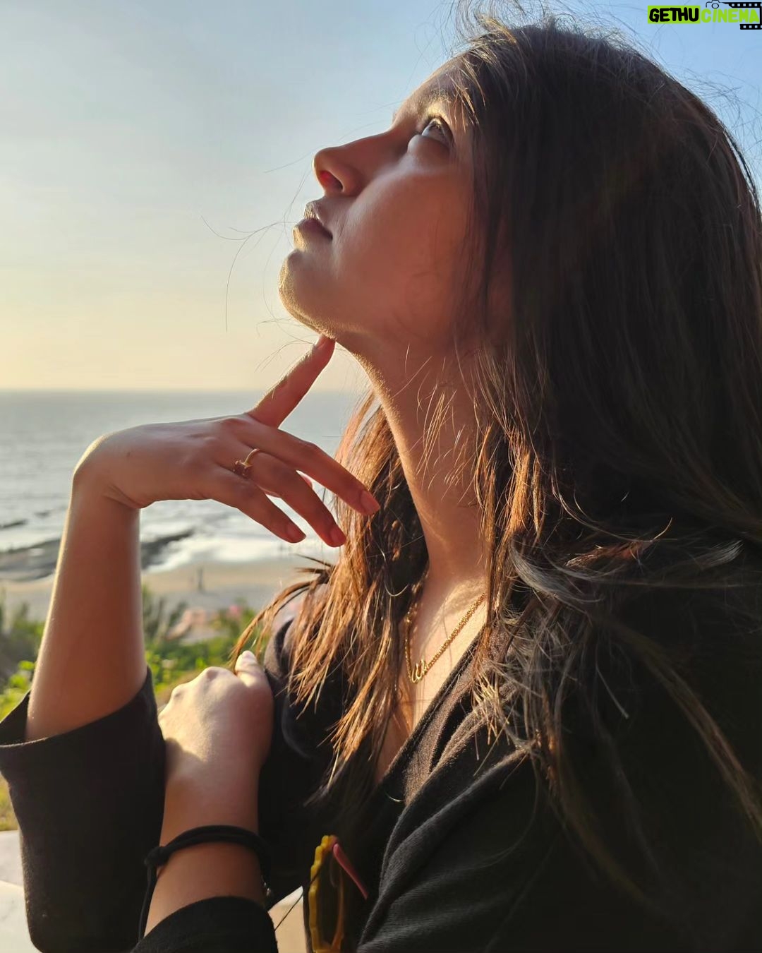 Nisha Ravikrishnan Instagram Youre The Chapter 🧸 Titled Sunshine🌞