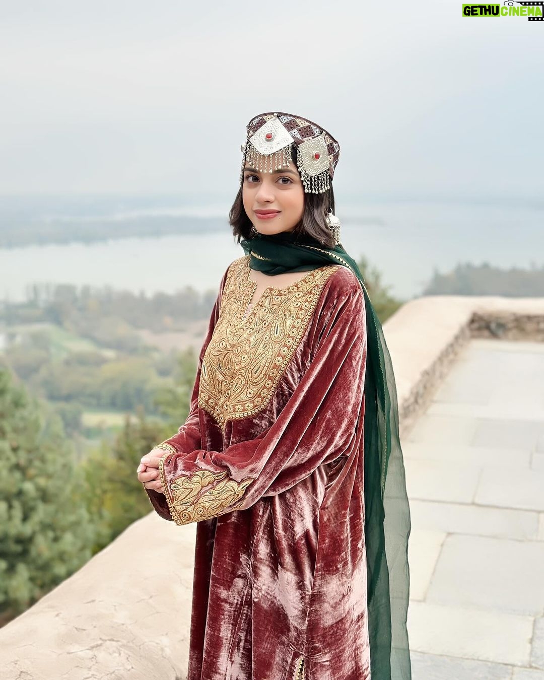 Actress Nitanshi Goel HD Instagram Photos and Wallpapers December 2023 ...