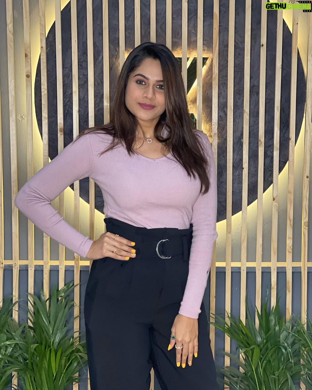 Actress Parveen HD Instagram Photos and Wallpapers December 2023 ...