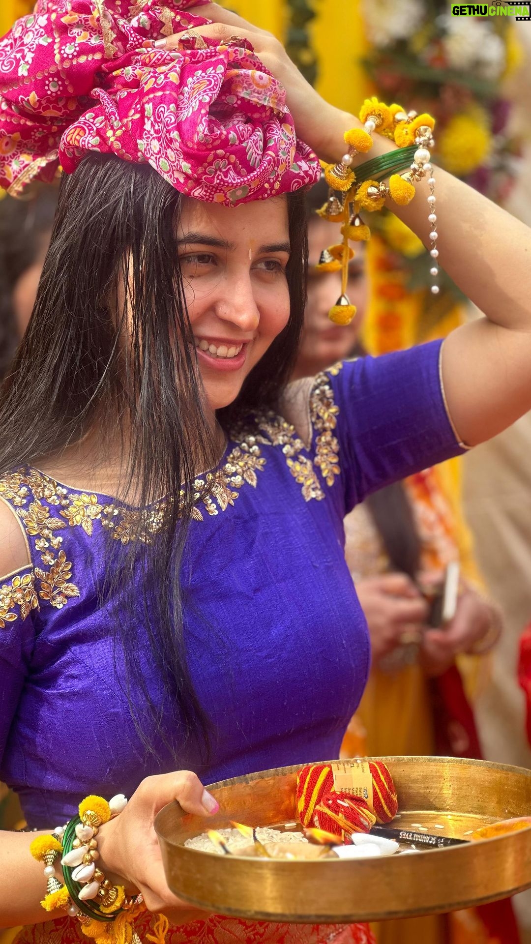 Pooja Banerjee Instagram – Haldi ceremony of @malvikasejwal New Delhi ...