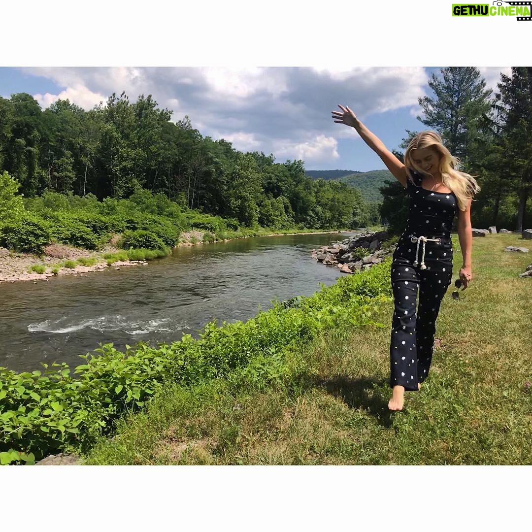 Raquelle Stevens Instagram – Adopt the pace of nature: her secret is ...