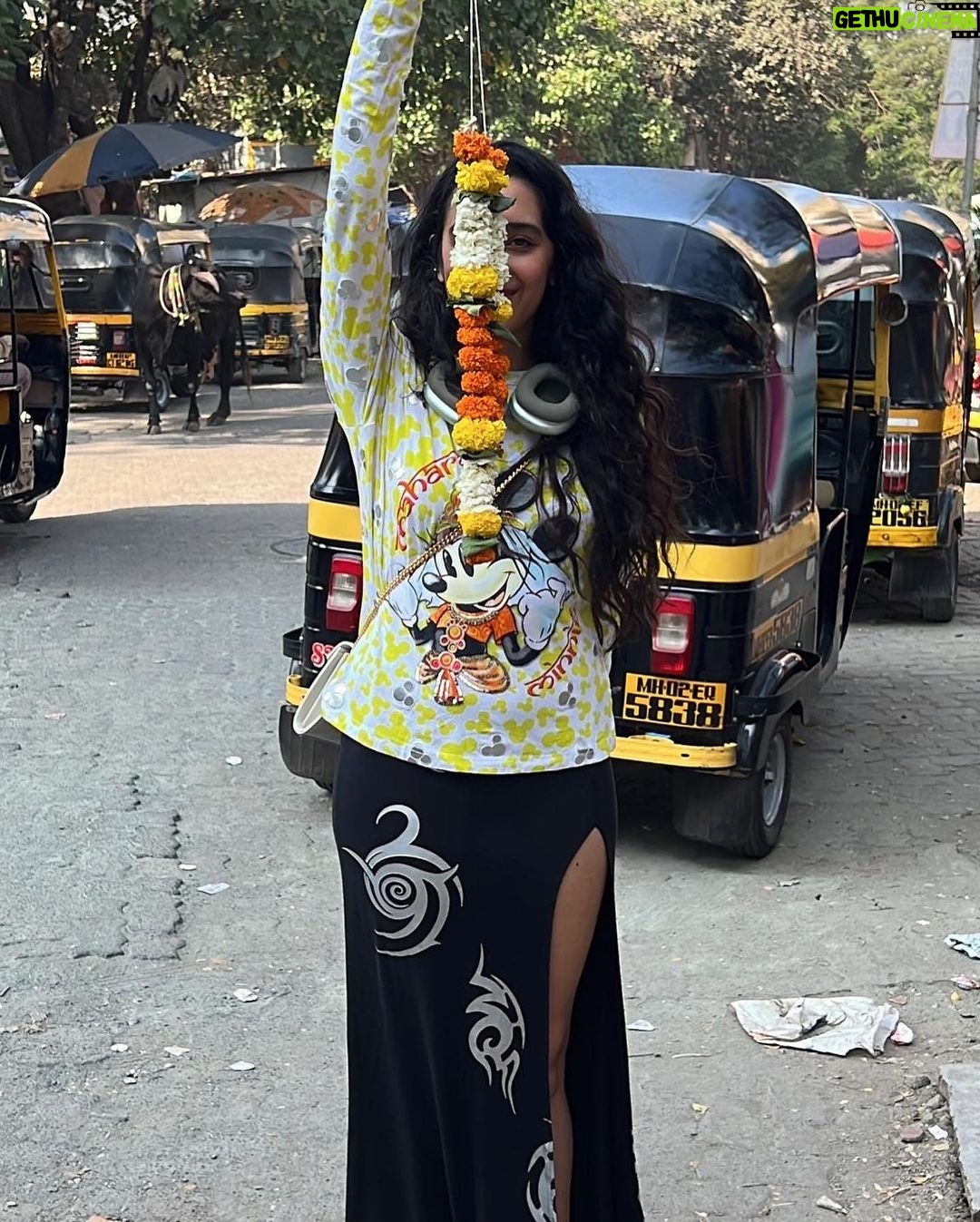 Singer Raveena Aurora HD Instagram Photos and Wallpapers February 2023 ...