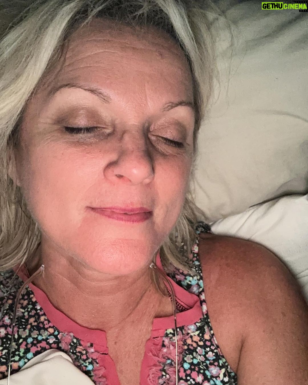 Rhonda Vincent Instagram – Love an overnight bus sleep — all the way to ...