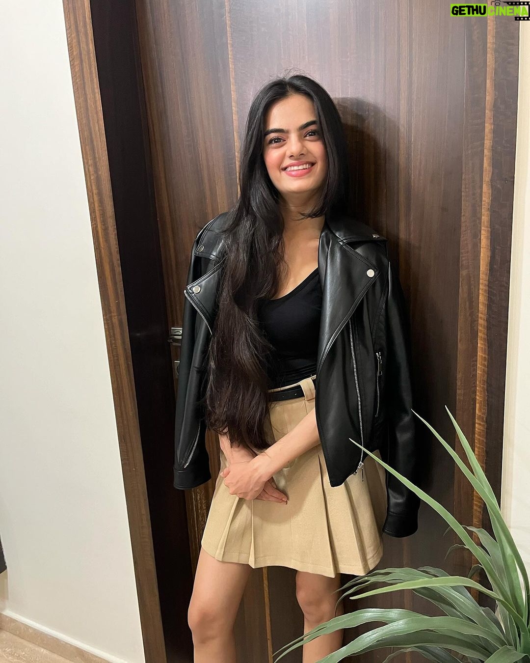 Actress Ruhanika Dhawan HD Instagram Photos and Wallpapers December ...