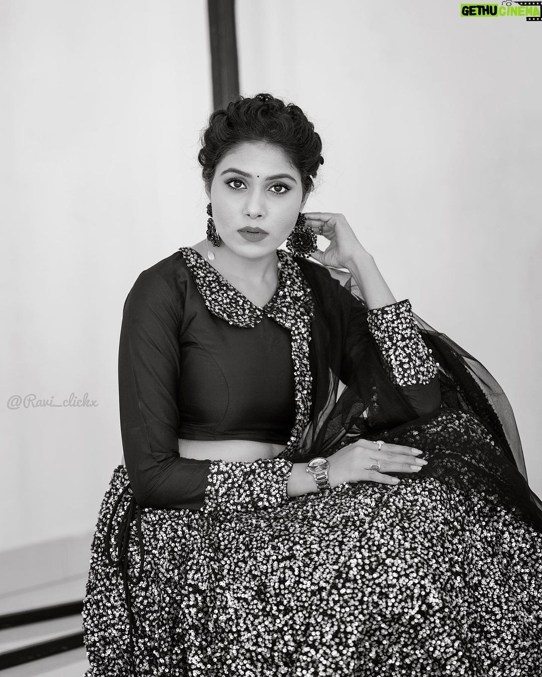 Satya sri Instagram – Classy in the new black… Pc: @ravi_cross_clickx # ...