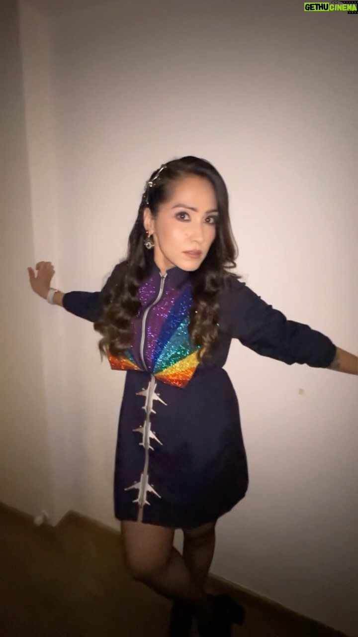 Actress Shibani Bedi HD Instagram Photos and Wallpapers November 2023 | Gethu Cinema