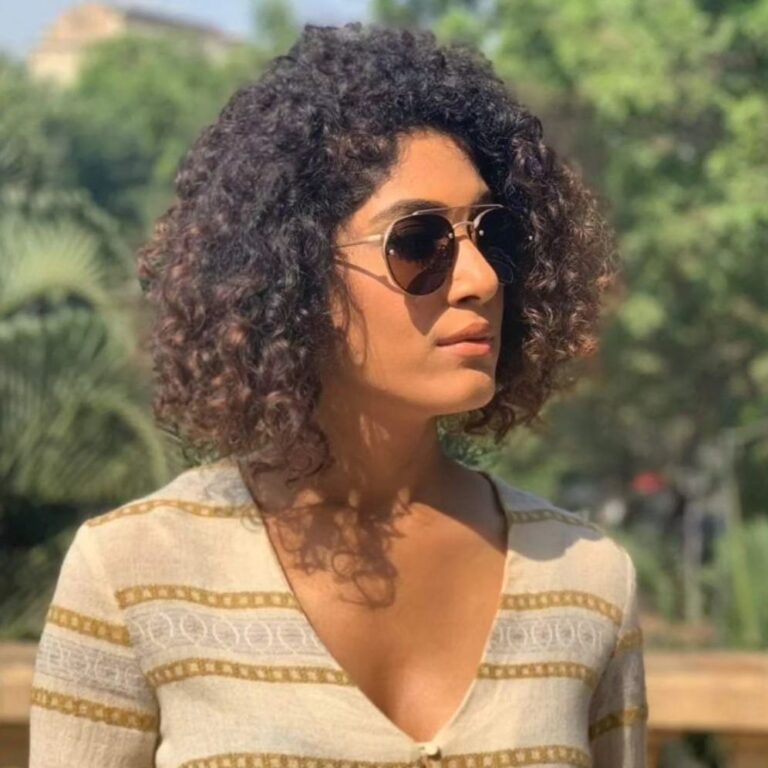 Actress Shraddha Musale HD Instagram Photos and Wallpapers July 2023 ...