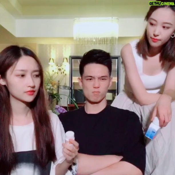 Sky Li Instagram – 不吃藥藥不吃藥藥 | Gethu Cinema