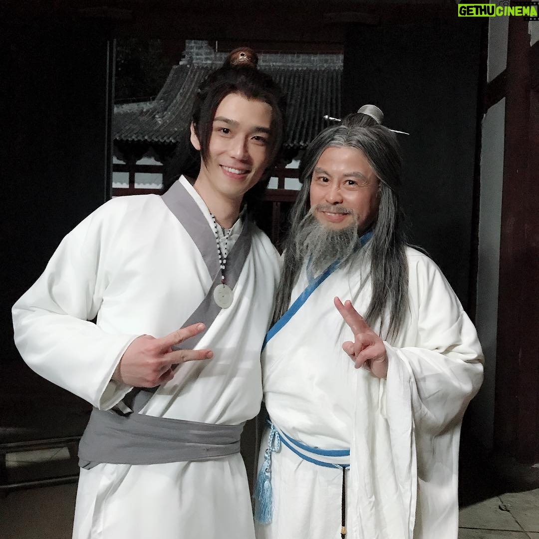 Sky Li Instagram – 賞花 賞月 賞秋香 | Gethu Cinema