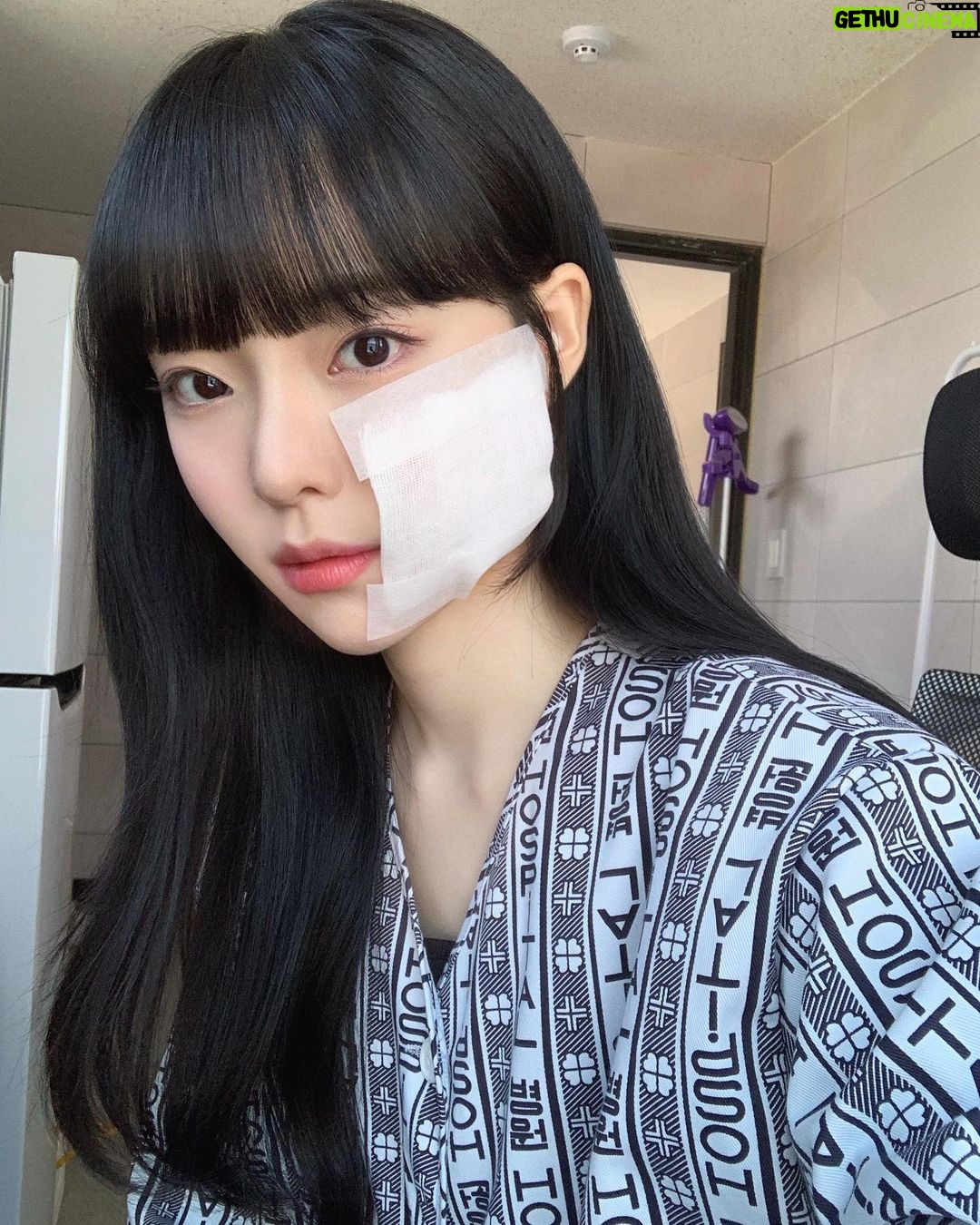 Song Ye-bin Wiki, Biography, Age, Gallery, Spouse and more