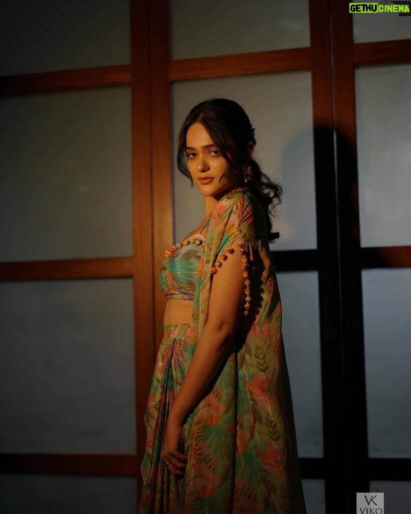 Actress Sri Satya HD Instagram Photos and Wallpapers December 2023 ...