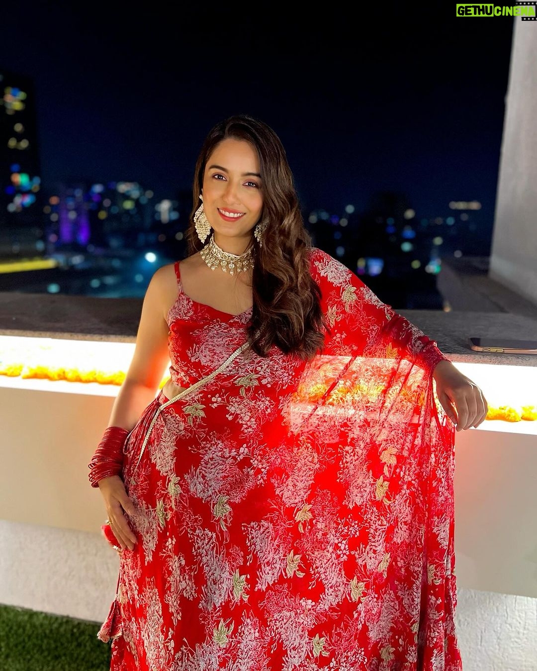 Srishty Rode Instagram – Happy Diwali 🪔 ️ | Gethu Cinema