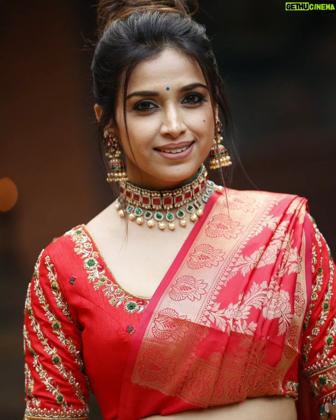 Swetha Changappa Instagram – ದಸರಾ ವಿಶೇಷ ಸಂಚಿಕೆಗೆ ನಾನು ಅಲಂಕಾರ ...