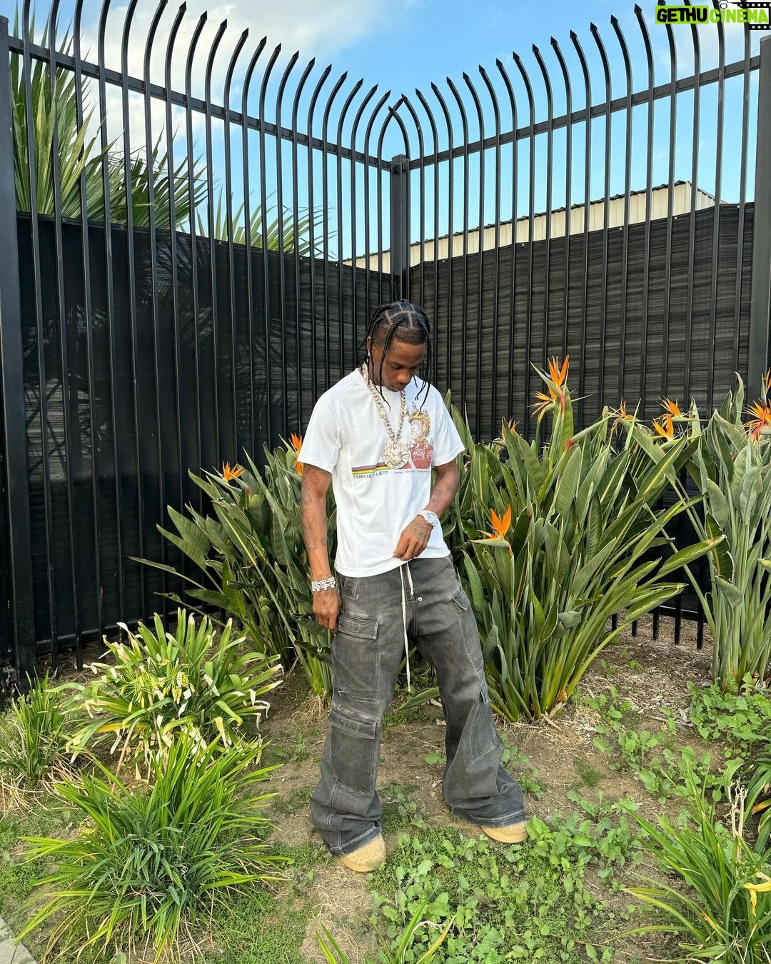 Actor Travis Scott HD Instagram Photos and Wallpapers October 2023 ...