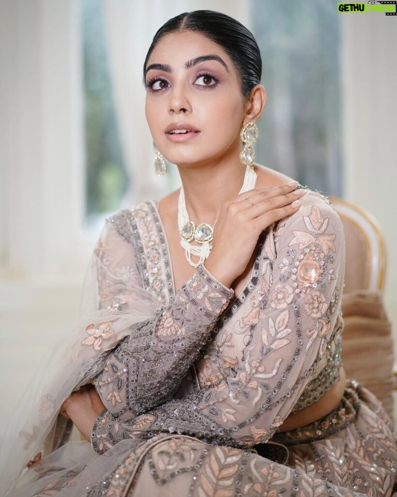 Actress Twinkle Arora HD Instagram Photos and Wallpapers August 2023 ...