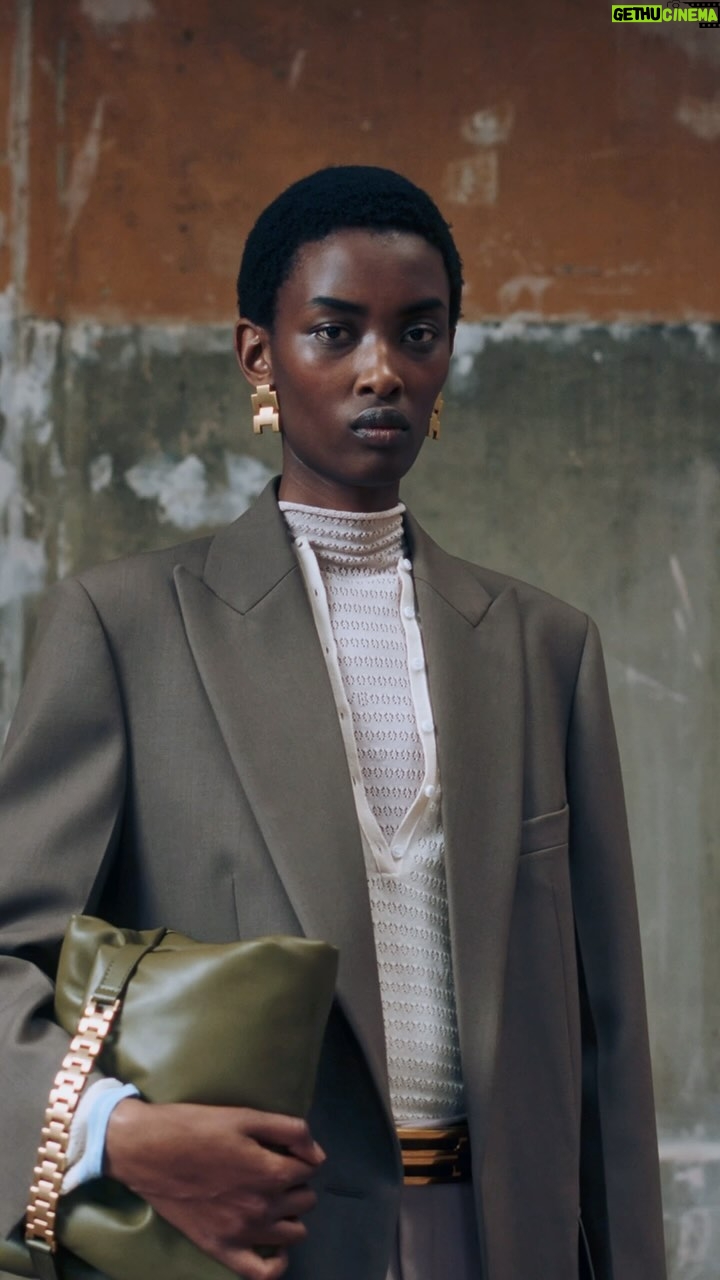 Victoria Beckham Instagram – Contemporary tailoring reimagined with an ...