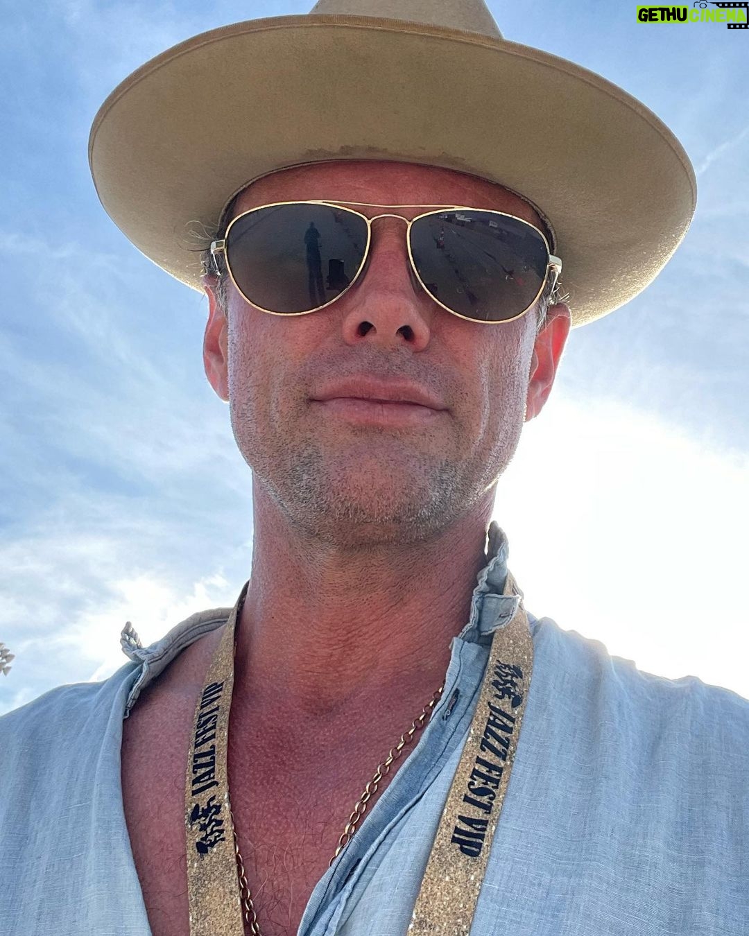 Actor Walton Goggins HD Instagram Photos and Wallpapers May 2022 ...
