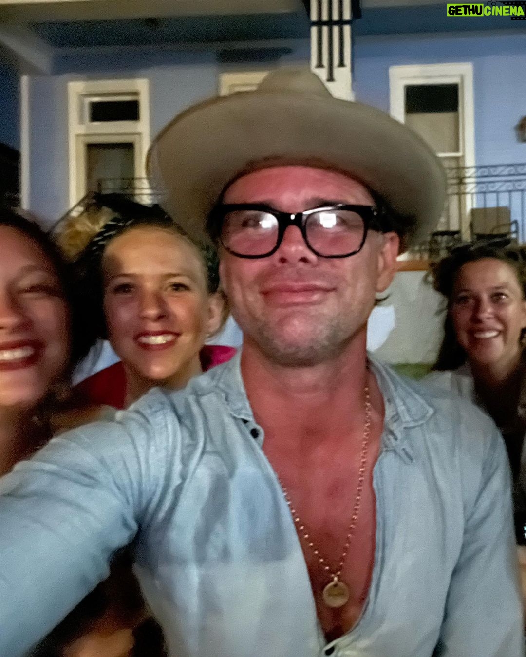 Actor Walton Goggins HD Instagram Photos and Wallpapers June 2022 ...