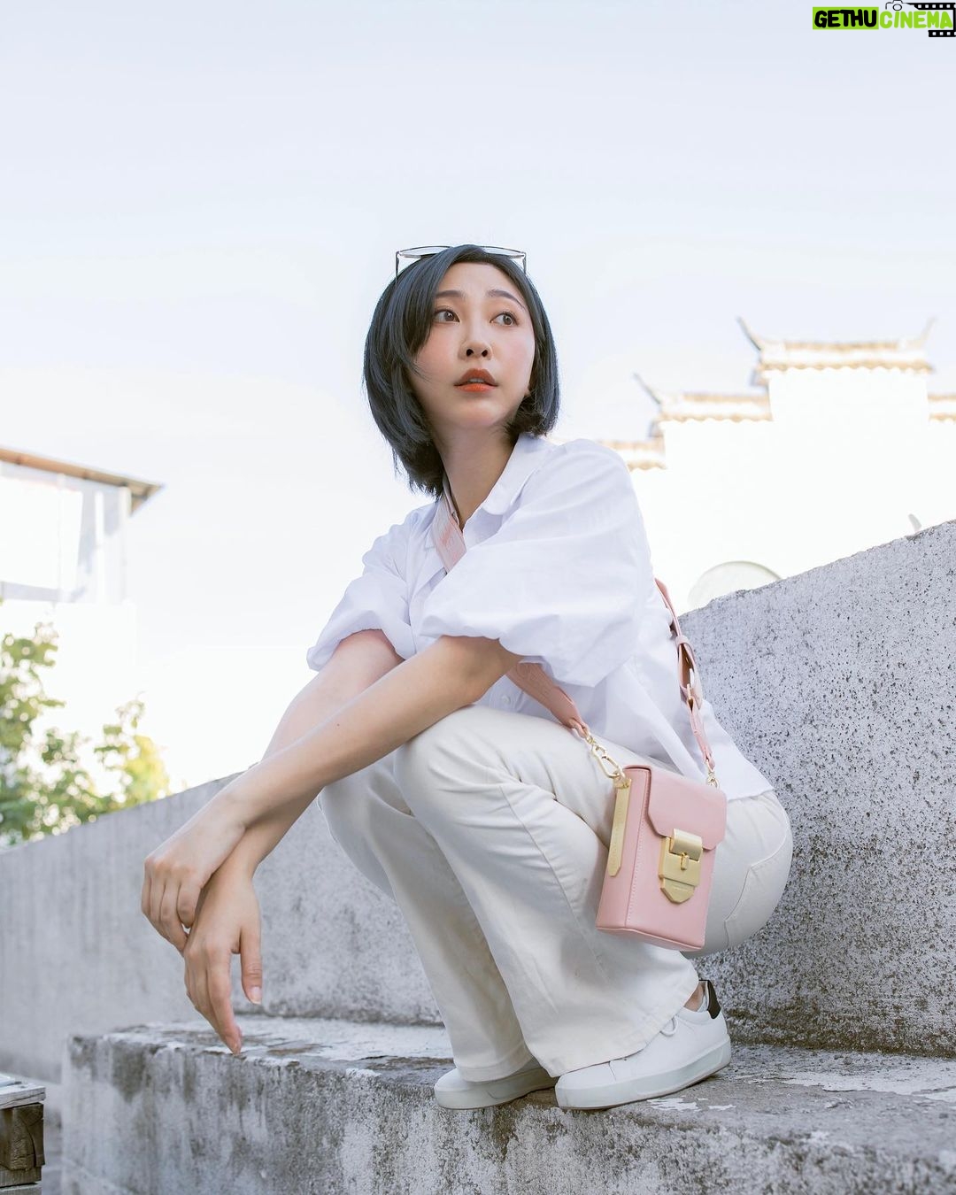 Actress Yao Mi HD Instagram Photos and Wallpapers September 2022 ...