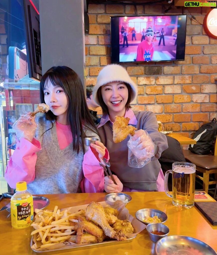 Actress Yao Mi HD Instagram Photos and Wallpapers December 2023 | Gethu ...