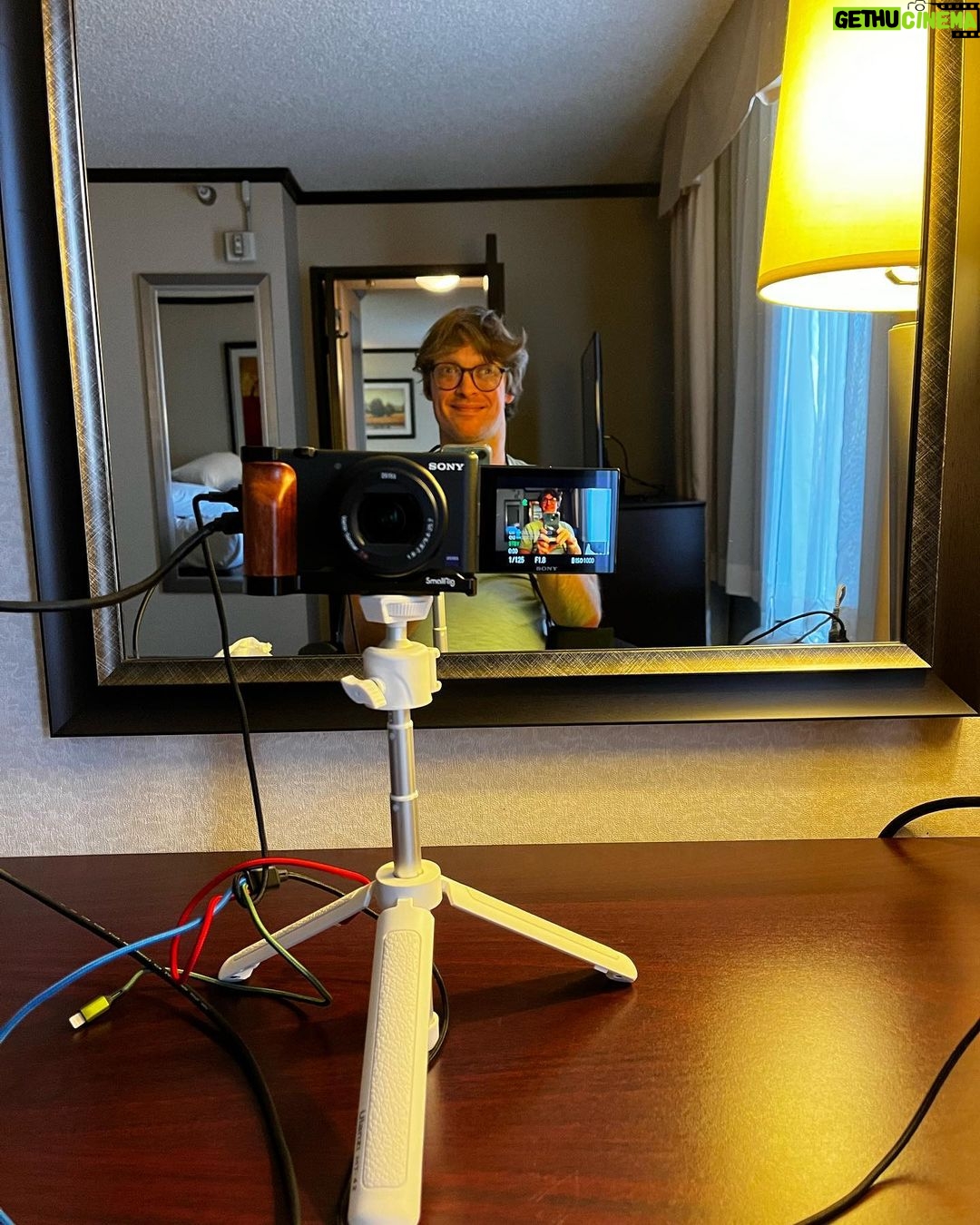 Actor Zach Anner HD Instagram Photos and Wallpapers December 2023 ...