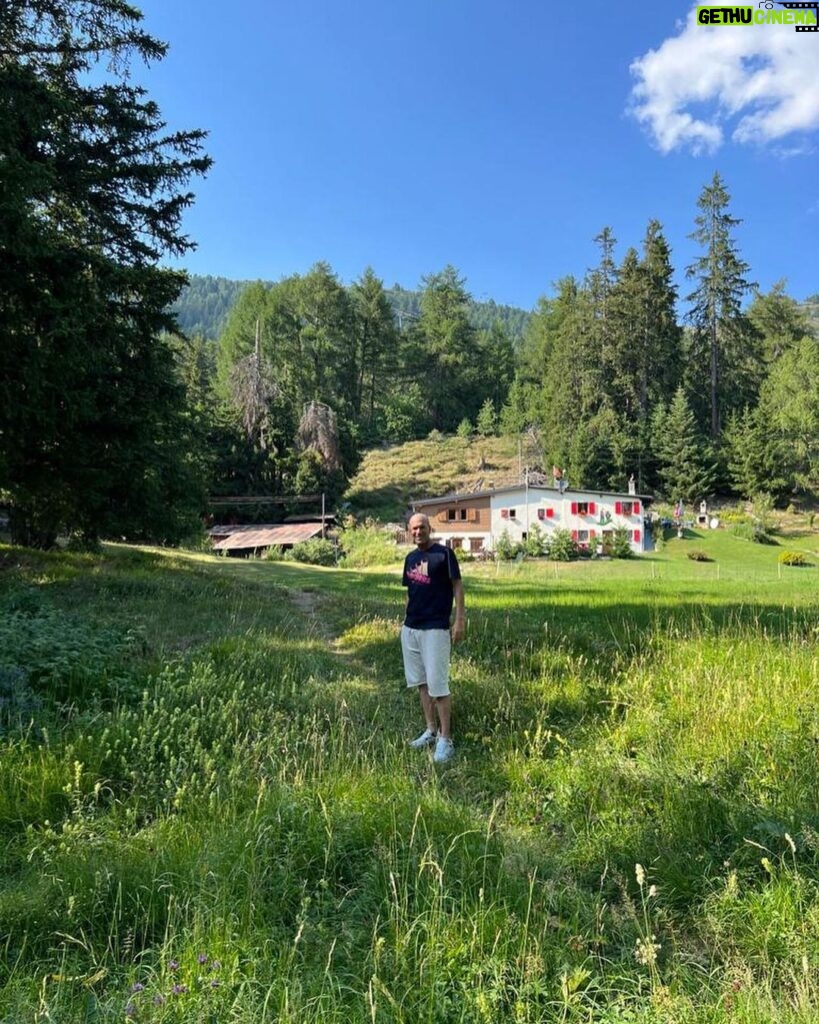 Actor Zinedine Zidane HD Instagram Photos and Wallpapers October 2022 ...