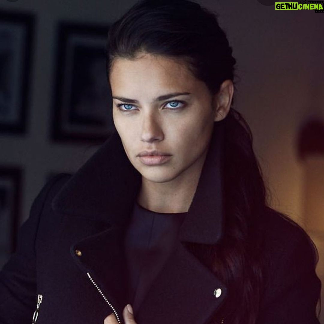 Adriana Lima Instagram – 💔 Waking up with the saddest news today ...