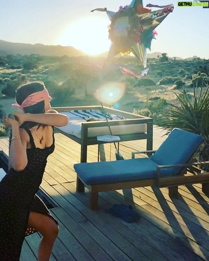 Ana de Armas Instagram – Más más más !!! 🍬💖🍭🎉 | Gethu Cinema