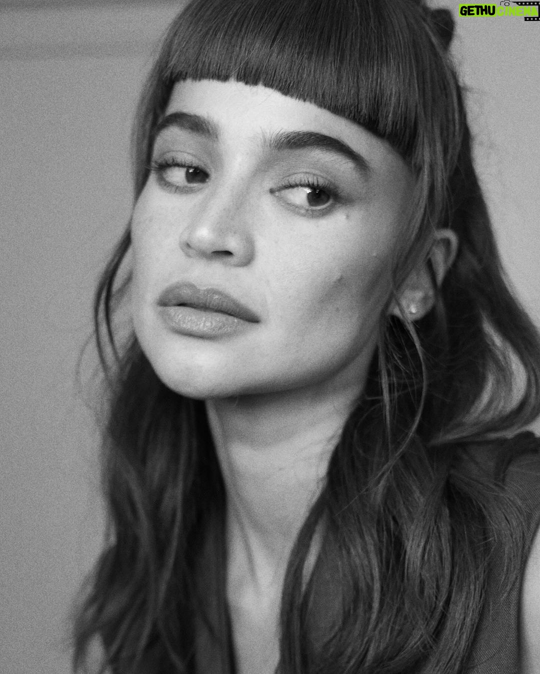 Actress Anne Curtis HD Instagram Photos and Wallpapers January 2024 ...