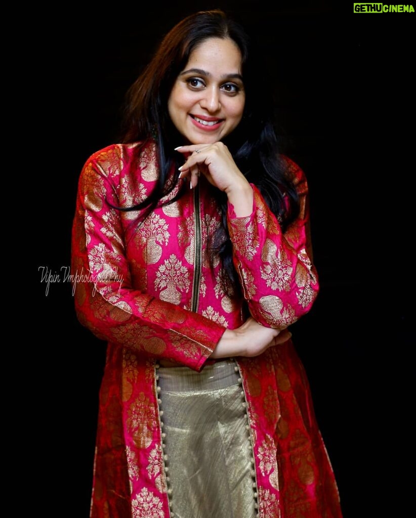 Actress Aswathi Menon HD Instagram Photos and Wallpapers May 2020 | Gethu Cinema